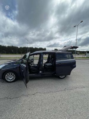 Grey Ford Grand C-MAX 2011 in Vilnius, with an engine capacity of 1.60 L and mileage of 252 thousand km for 3300 €, photo 7 on AUTOMOTO.COM.LV