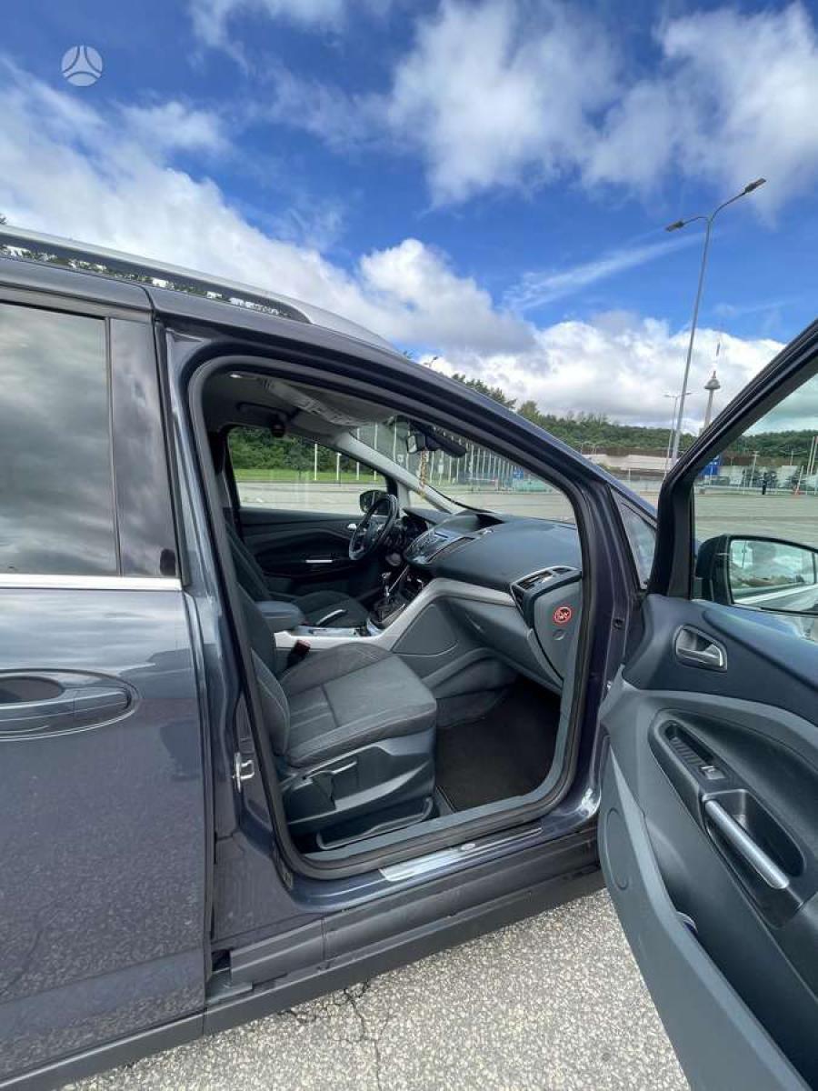 Grey Ford Grand C-MAX 2011 in Vilnius, with an engine capacity of 1.60 L and mileage of 252 thousand km for 3300 €, photo 11 on AUTOMOTO.COM.LV