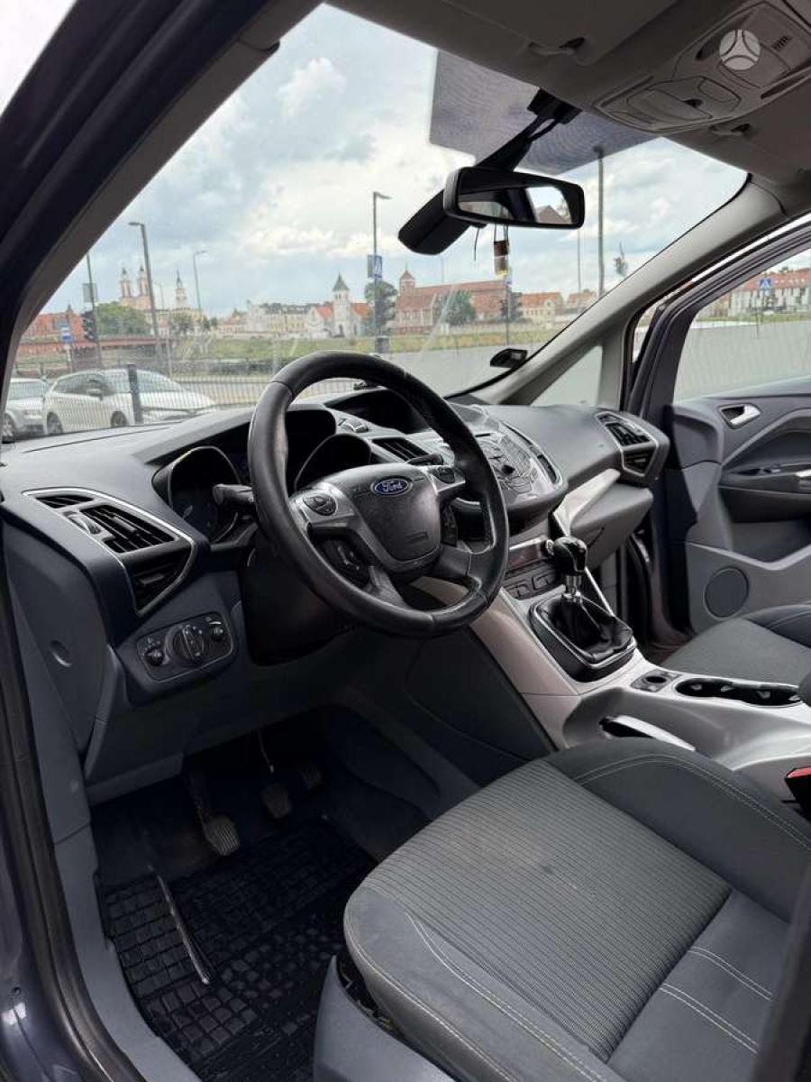 Grey Ford Grand C-MAX 2011 in Kaunas, with an engine capacity of 1.56 L and mileage of 328 thousand km for 3000 €, photo 6 on AUTOMOTO.COM.LV