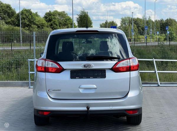Pelēks Ford Grand C-MAX 2011 Tauragė, ar dzinēja tilpumu 1.60 L un nobraukumu 249 tūkst. km par 3300 €, foto 9 vietnē AUTOMOTO.COM.LV