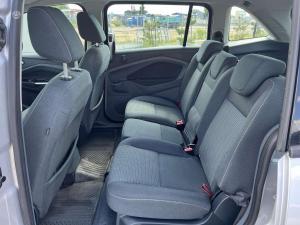 Pelēks Ford Grand C-MAX 2011 Tauragė, ar dzinēja tilpumu 1.60 L un nobraukumu 249 tūkst. km par 3300 €, foto 12 vietnē AUTOMOTO.COM.LV
