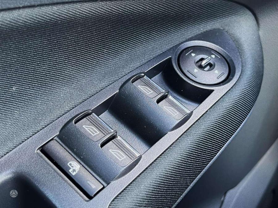 Pelēks Ford Grand C-MAX 2011 Tauragė, ar dzinēja tilpumu 1.60 L un nobraukumu 249 tūkst. km par 3300 €, foto 21 vietnē AUTOMOTO.COM.LV