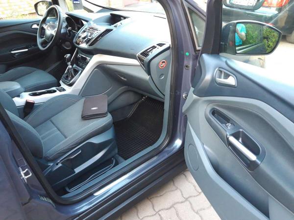 Pelēks Ford Grand C-MAX 2011 Šauļi, ar dzinēja tilpumu 1.60 L un nobraukumu 229 tūkst. km par 4300 €, foto 9 vietnē AUTOMOTO.COM.LV
