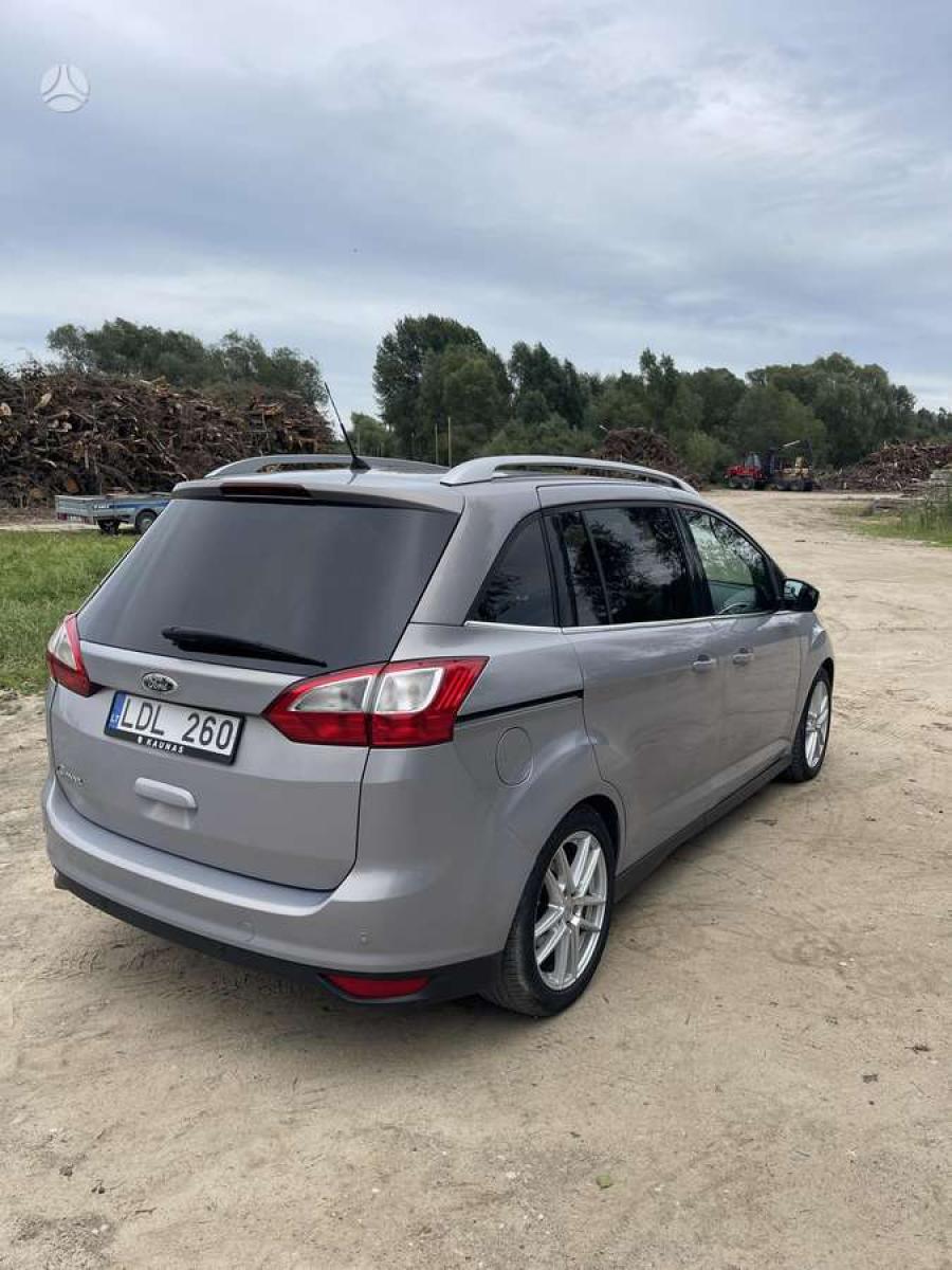 Pelēks Ford Grand C-MAX 2011 Klaipėda, ar dzinēja tilpumu 1.56 L un nobraukumu 312 tūkst. km par 3700 €, foto 6 vietnē AUTOMOTO.COM.LV