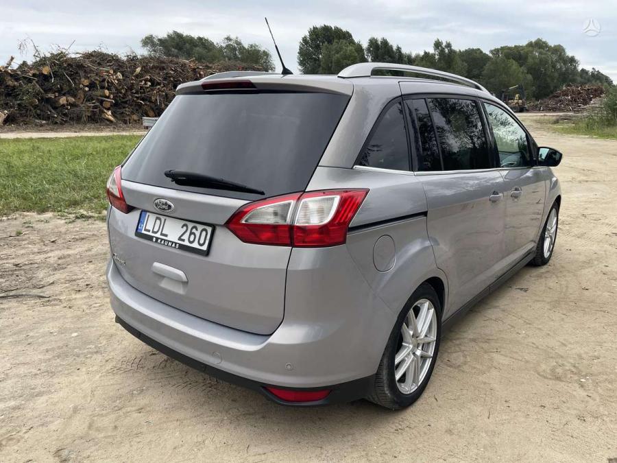 Pelēks Ford Grand C-MAX 2011 Klaipėda, ar dzinēja tilpumu 1.56 L un nobraukumu 312 tūkst. km par 3700 €, foto 14 vietnē AUTOMOTO.COM.LV