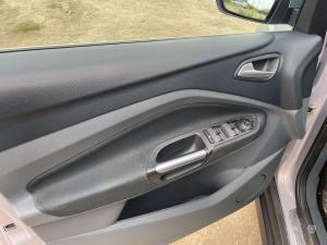 Pelēks Ford Grand C-MAX 2011 Klaipėda, ar dzinēja tilpumu 1.56 L un nobraukumu 312 tūkst. km par 3700 €, foto 18 vietnē AUTOMOTO.COM.LV