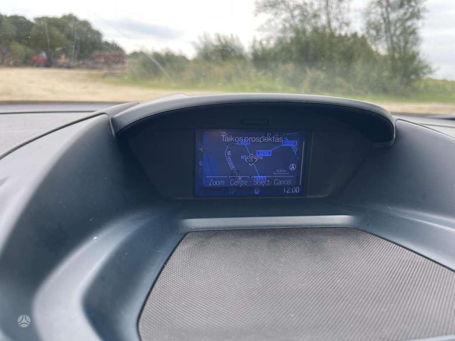 Pelēks Ford Grand C-MAX 2011 Klaipėda, ar dzinēja tilpumu 1.56 L un nobraukumu 312 tūkst. km par 3700 €, foto 20 vietnē AUTOMOTO.COM.LV