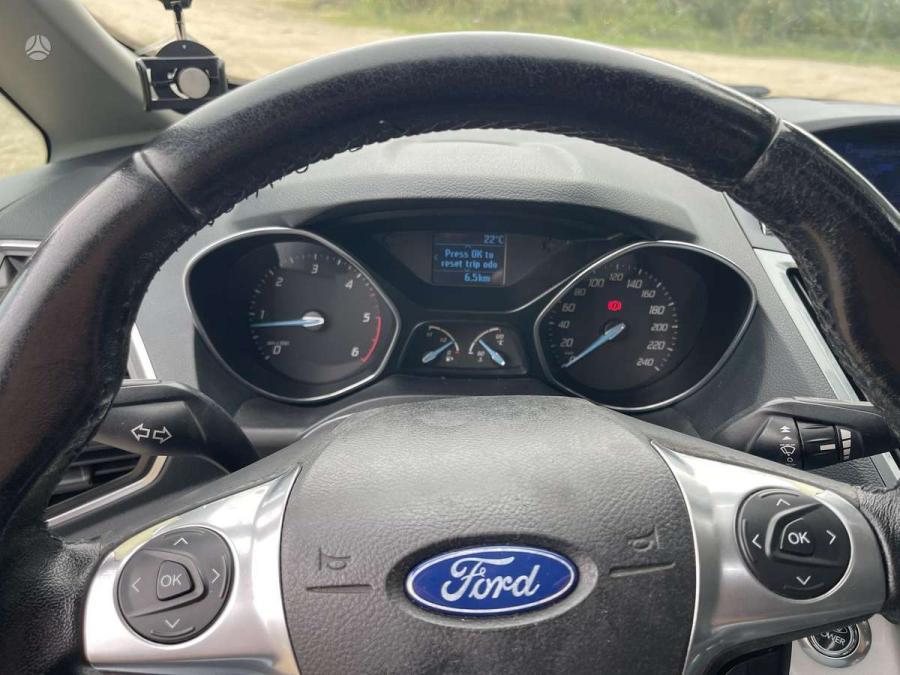 Pelēks Ford Grand C-MAX 2011 Klaipėda, ar dzinēja tilpumu 1.56 L un nobraukumu 312 tūkst. km par 3700 €, foto 22 vietnē AUTOMOTO.COM.LV