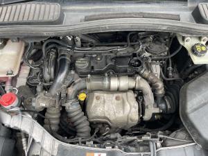 Pelēks Ford Grand C-MAX 2011 Klaipėda, ar dzinēja tilpumu 1.56 L un nobraukumu 312 tūkst. km par 3700 €, foto 28 vietnē AUTOMOTO.COM.LV