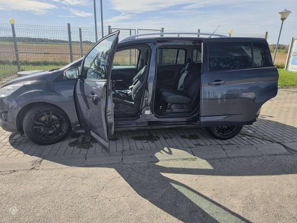 Pelēks Ford Grand C-MAX 2011 Šauļi, ar dzinēja tilpumu 1.56 L un nobraukumu 340 tūkst. km par 4700 €, foto 7 vietnē AUTOMOTO.COM.LV