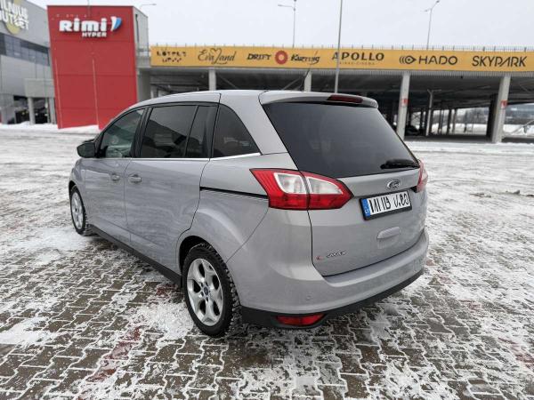 Grey Ford Grand C-MAX 2012 in Vilnius, with an engine capacity of 2.00 L and mileage of 325 thousand km for 3650 €, photo 7 on AUTOMOTO.COM.LV