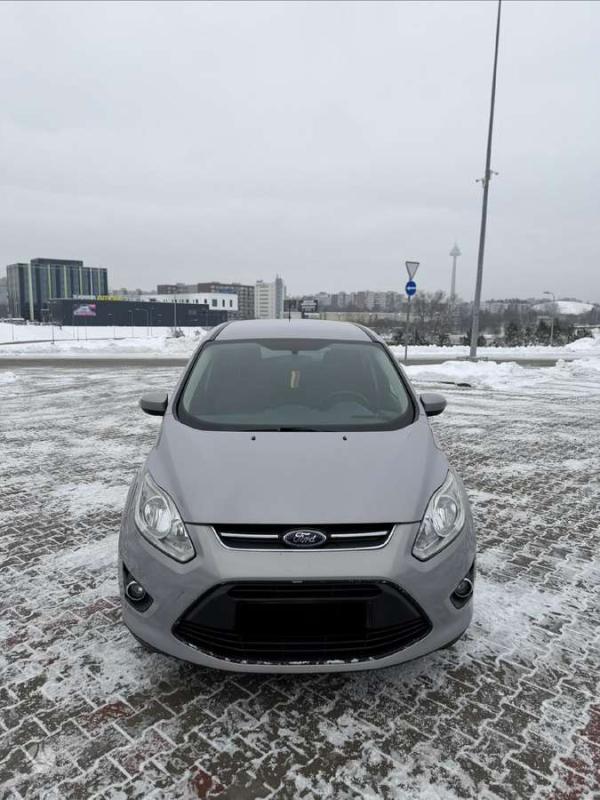 Pelēks Ford Grand C-MAX 2012 Viļņa, ar dzinēja tilpumu 2.00 L un nobraukumu 325 tūkst. km par 3500 €, foto 2 vietnē AUTOMOTO.COM.LV