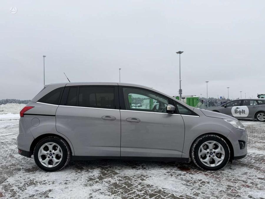 Grey Ford Grand C-MAX 2012 in Vilnius, with an engine capacity of 2.00 L and mileage of 325 thousand km for 3500 €, photo 4 on AUTOMOTO.COM.LV