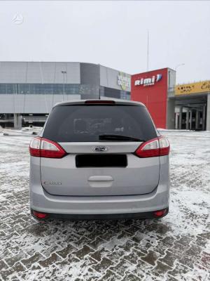 Grey Ford Grand C-MAX 2012 in Vilnius, with an engine capacity of 2.00 L and mileage of 325 thousand km for 3500 €, photo 6 on AUTOMOTO.COM.LV