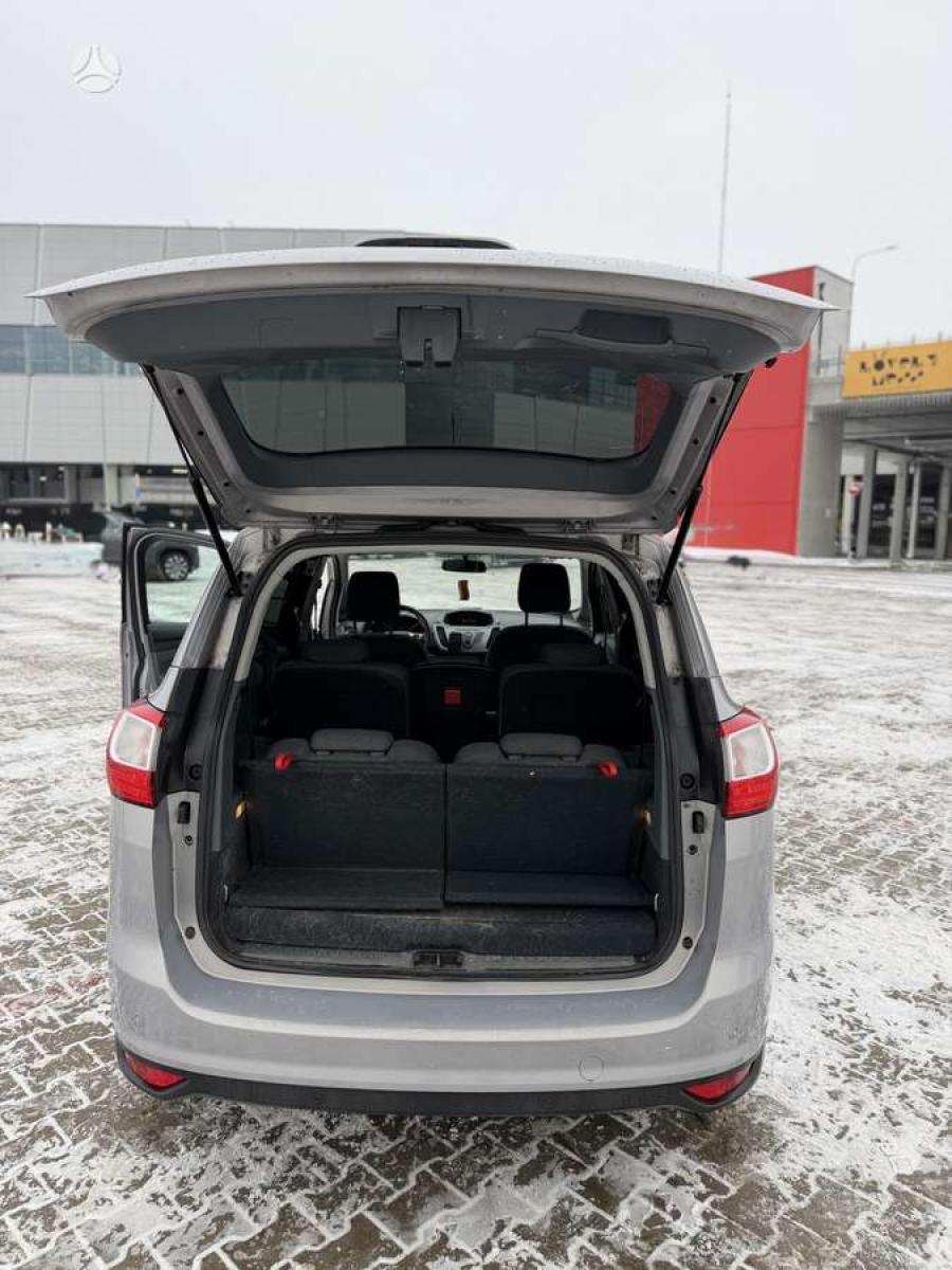 Grey Ford Grand C-MAX 2012 in Vilnius, with an engine capacity of 2.00 L and mileage of 325 thousand km for 3500 €, photo 11 on AUTOMOTO.COM.LV