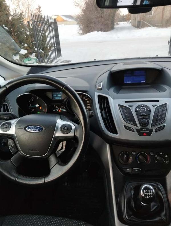 Pelēks Ford Grand C-MAX 2012 Marijampole, ar dzinēja tilpumu 2.00 L un nobraukumu 276 tūkst. km par 3500 €, foto 6 vietnē AUTOMOTO.COM.LV
