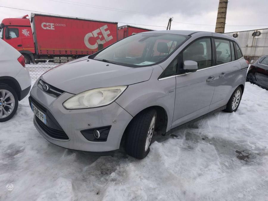 Grey Ford Grand C-MAX 2012 in Taurage, with an engine capacity of 1.60 L and mileage of 270 thousand km for 2750 €, photo 5 on AUTOMOTO.COM.LV