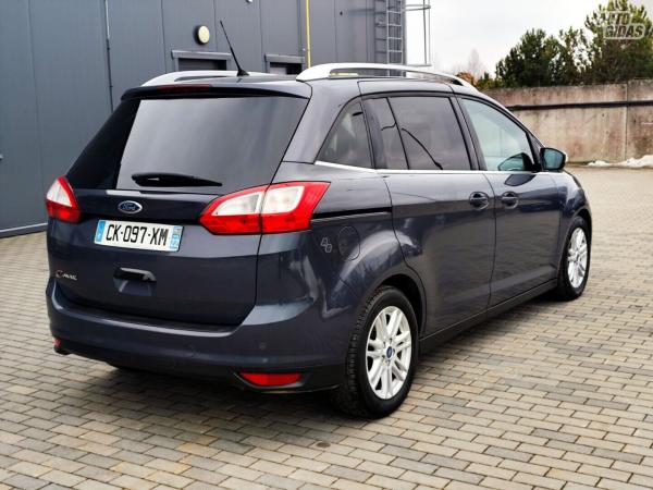 Grey Ford Grand C-MAX 2012 in Siauliai, with an engine capacity of 2.00 L and mileage of 270 thousand km for 4550 €, photo 4 on AUTOMOTO.COM.LV