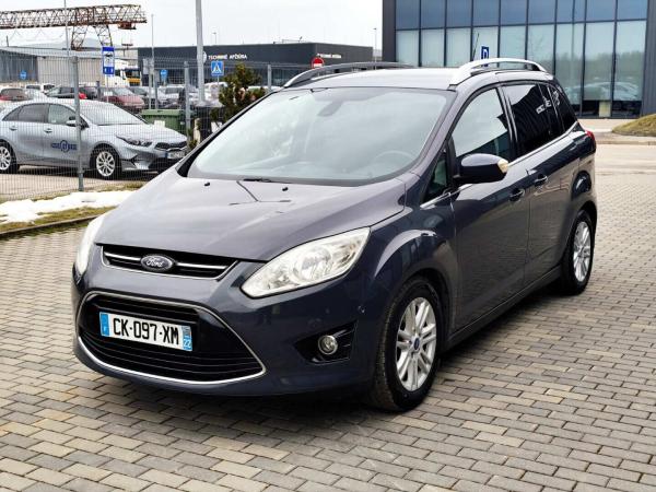 Grey Ford Grand C-MAX 2012 in Siauliai, with an engine capacity of 2.00 L and mileage of 270 thousand km for 4550 €, photo 2 on AUTOMOTO.COM.LV