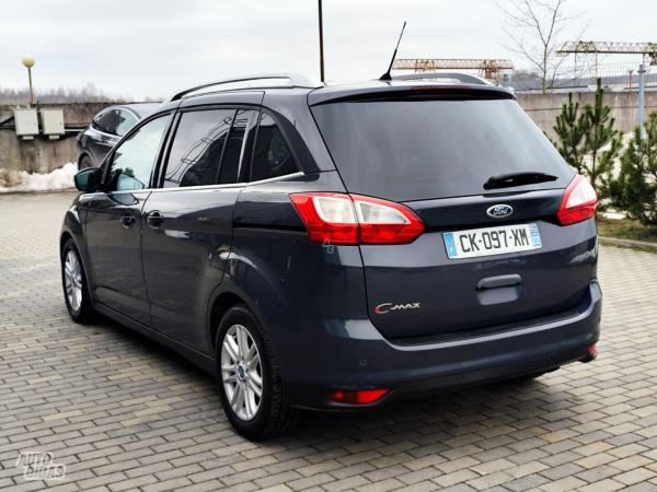 Grey Ford Grand C-MAX 2012 in Siauliai, with an engine capacity of 2.00 L and mileage of 270 thousand km for 4550 €, photo 5 on AUTOMOTO.COM.LV