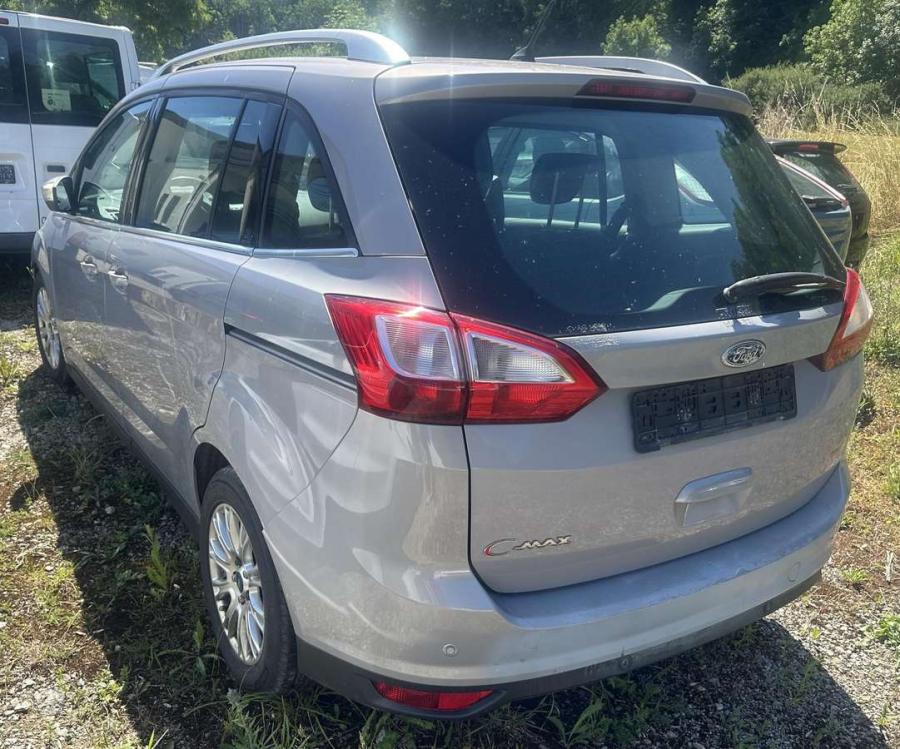 Grey Ford Grand C-MAX 2012 in Kelme, with an engine capacity of 2.00 L and mileage of 29 thousand km for 1900 €, photo 4 on AUTOMOTO.COM.LV