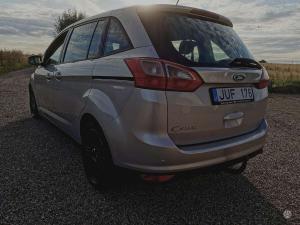 Pelēks Ford Grand C-MAX 2013 Viļņa, ar dzinēja tilpumu 2.00 L un nobraukumu 250 tūkst. km par 3550 €, foto 3 vietnē AUTOMOTO.COM.LV