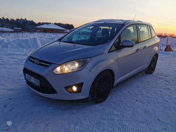 Pelēks Ford Grand C-MAX 2013 Viļņa, ar dzinēja tilpumu 2.00 L un nobraukumu 250 tūkst. km par 3550 €, foto 6 vietnē AUTOMOTO.COM.LV