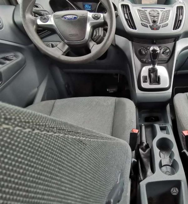 Pelēks Ford Grand C-MAX 2013 Viļņa, ar dzinēja tilpumu 2.00 L un nobraukumu 250 tūkst. km par 3550 €, foto 10 vietnē AUTOMOTO.COM.LV