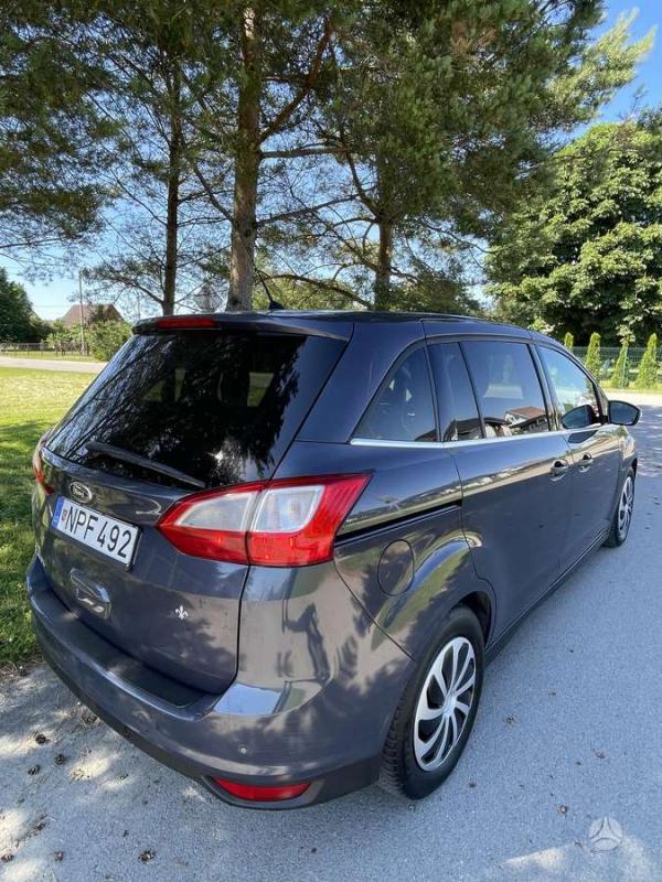 Grey Ford Grand C-MAX 2014 in Kretinga, with an engine capacity of 1.60 L and mileage of 186 thousand km for 4600 €, photo 8 on AUTOMOTO.COM.LV