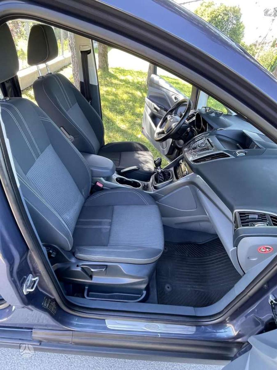 Pelēks Ford Grand C-MAX 2014 Kretinga, ar dzinēja tilpumu 1.60 L un nobraukumu 186 tūkst. km par 4600 €, foto 11 vietnē AUTOMOTO.COM.LV