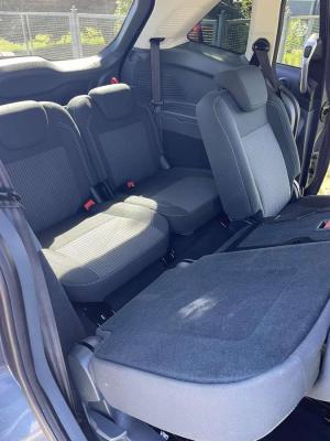 Pelēks Ford Grand C-MAX 2014 Kretinga, ar dzinēja tilpumu 1.60 L un nobraukumu 186 tūkst. km par 4600 €, foto 16 vietnē AUTOMOTO.COM.LV