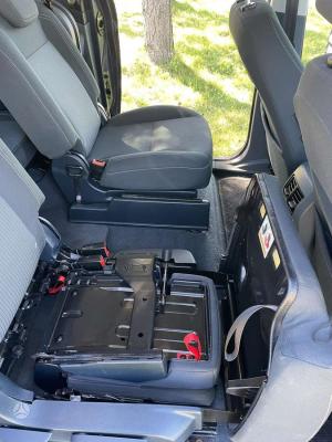 Pelēks Ford Grand C-MAX 2014 Kretinga, ar dzinēja tilpumu 1.60 L un nobraukumu 186 tūkst. km par 4600 €, foto 17 vietnē AUTOMOTO.COM.LV