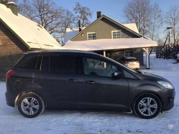 Grey Ford Grand C-MAX 2015 in Ignalina, with an engine capacity of 1.00 L and mileage of 144 thousand km for 3650 €, photo 3 on AUTOMOTO.COM.LV