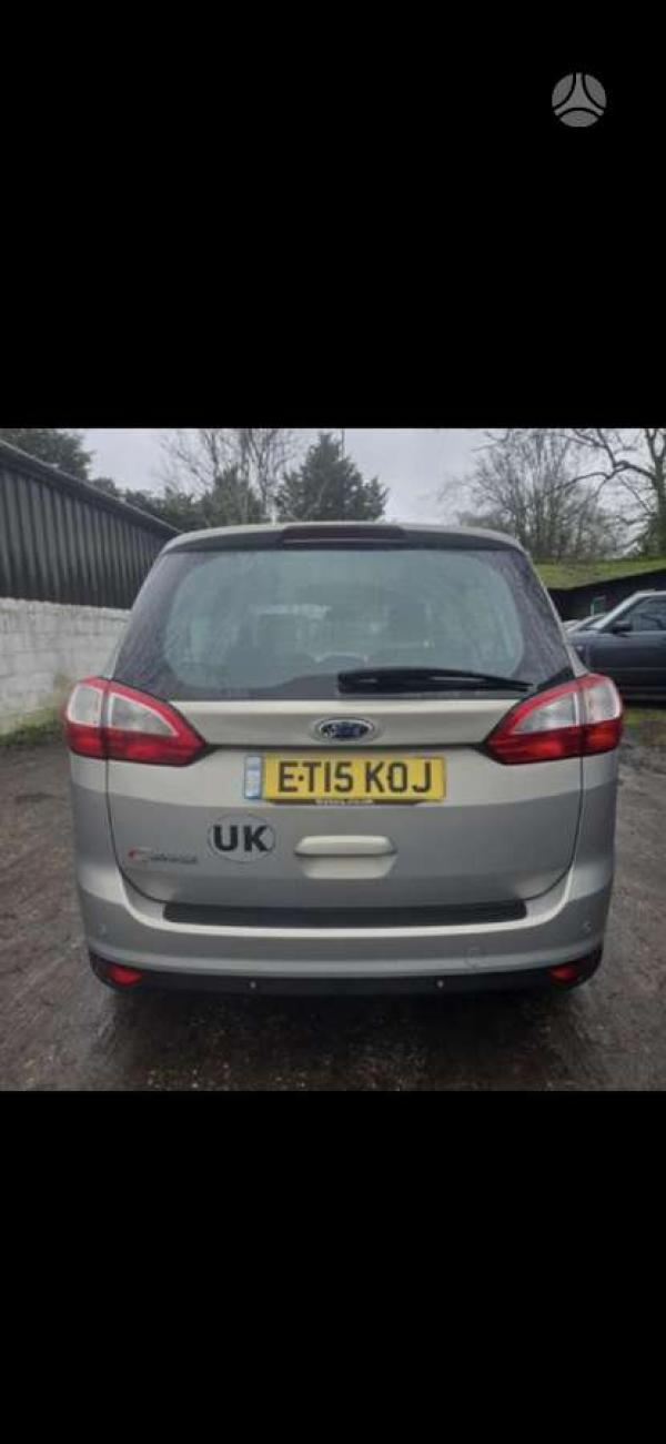 Grey Ford Grand C-MAX 2015 in Siauliai, with an engine capacity of 2.00 L and mileage of 166 thousand km for 3499 €, photo 5 on AUTOMOTO.COM.LV