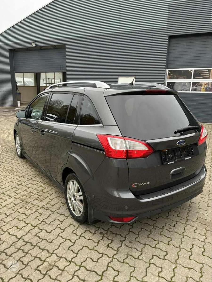 Grey Ford Grand C-MAX 2015 in Telschi, with an engine capacity of 2.00 L and mileage of 213 thousand km for 5500 €, photo 3 on AUTOMOTO.COM.LV