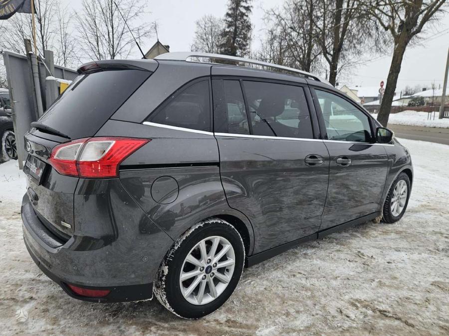 Pelēks Ford Grand C-MAX 2016 Šauļi, ar dzinēja tilpumu 1.00 L un nobraukumu 100 tūkst. km par 5950 €, foto 5 vietnē AUTOMOTO.COM.LV