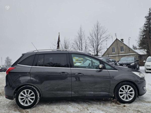 Grey Ford Grand C-MAX 2016 in Siauliai, with an engine capacity of 1.00 L and mileage of 100 thousand km for 5950 €, photo 6 on AUTOMOTO.COM.LV