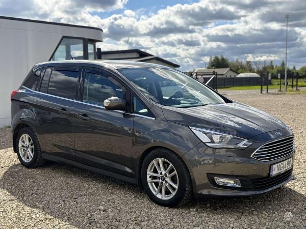 Pelēks Ford Grand C-MAX 2016 Šauļi, ar dzinēja tilpumu 1.50 L un nobraukumu 236 tūkst. km par 6900 €, foto 4 vietnē AUTOMOTO.COM.LV