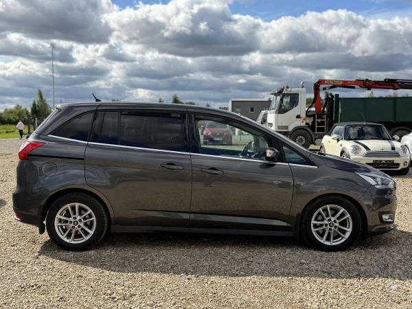 Pelēks Ford Grand C-MAX 2016 Šauļi, ar dzinēja tilpumu 1.50 L un nobraukumu 236 tūkst. km par 6900 €, foto 5 vietnē AUTOMOTO.COM.LV