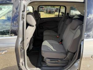 Grey Ford Grand C-MAX 2016 in Siauliai, with an engine capacity of 1.50 L and mileage of 236 thousand km for 6900 €, photo 13 on AUTOMOTO.COM.LV