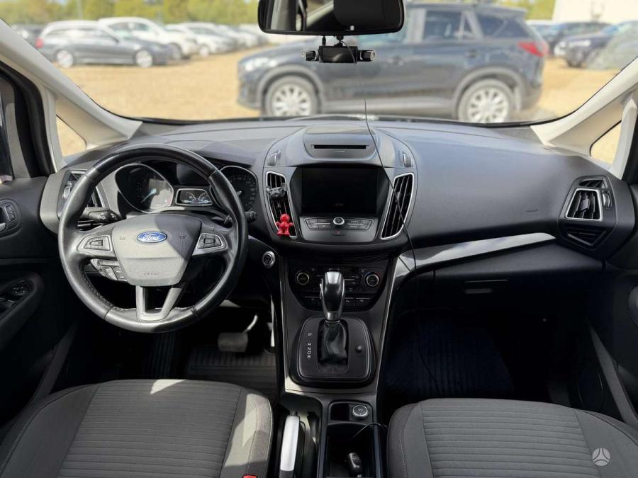 Grey Ford Grand C-MAX 2016 in Siauliai, with an engine capacity of 1.50 L and mileage of 236 thousand km for 6900 €, photo 18 on AUTOMOTO.COM.LV