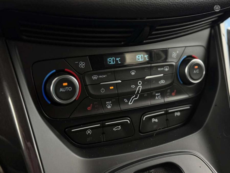 Grey Ford Grand C-MAX 2016 in Siauliai, with an engine capacity of 1.50 L and mileage of 236 thousand km for 6900 €, photo 23 on AUTOMOTO.COM.LV
