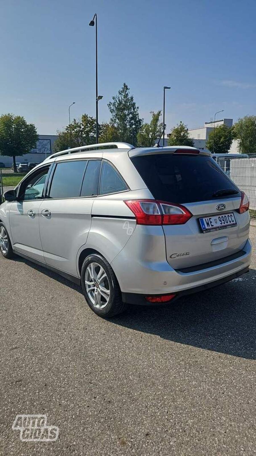 Pelēks Ford Grand C-MAX 2017 Kauņa, ar dzinēja tilpumu 1.50 L un nobraukumu 180 tūkst. km par 5700 €, foto 5 vietnē AUTOMOTO.COM.LV