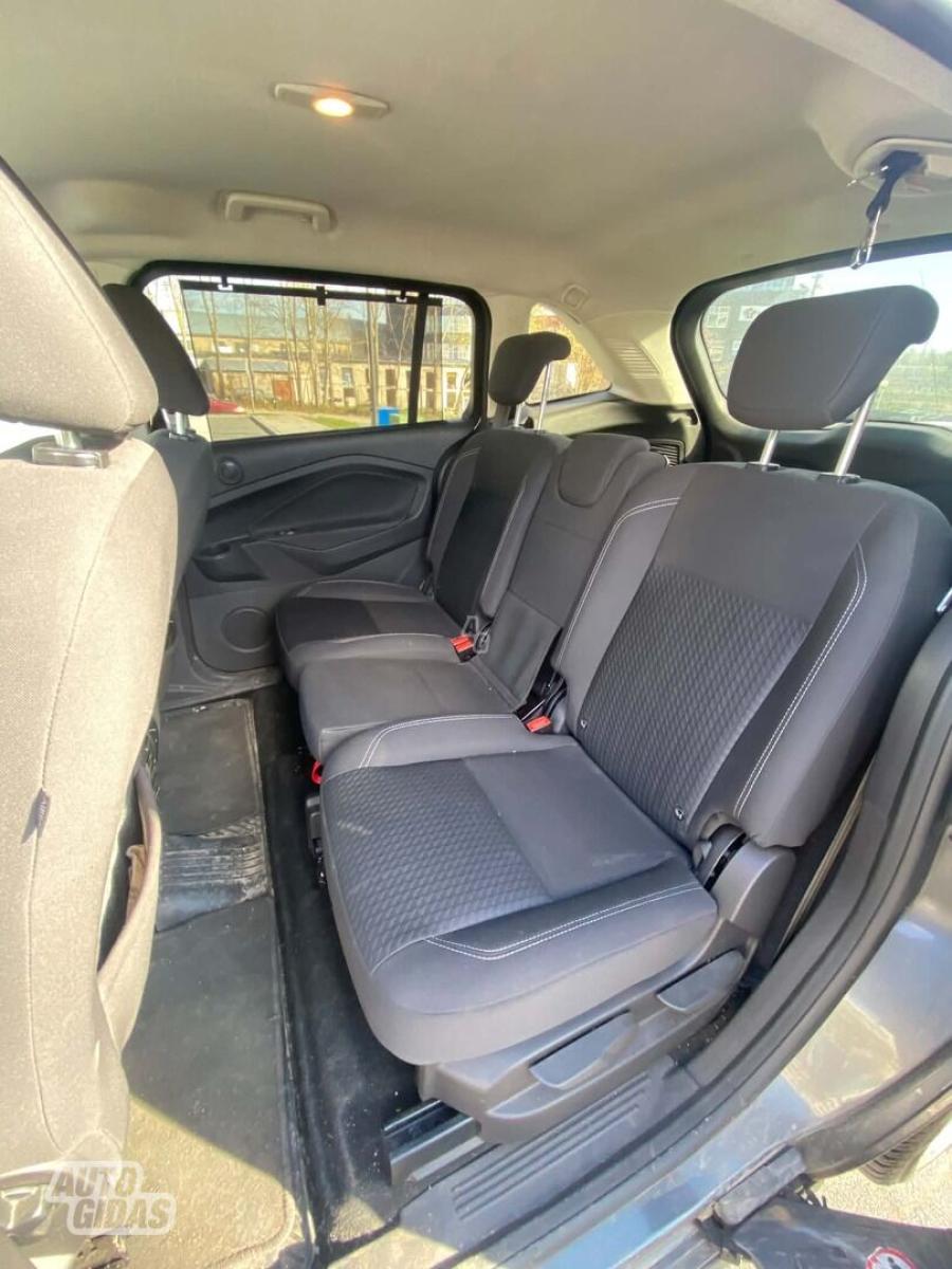 Pelēks Ford Grand C-MAX 2017 Panevēža, ar dzinēja tilpumu 1.00 L un nobraukumu 145 tūkst. km par 7590 €, foto 7 vietnē AUTOMOTO.COM.LV