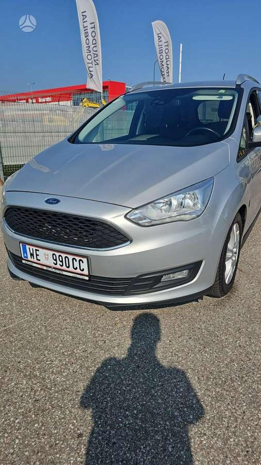 Grey Ford Grand C-MAX 2017 in Kaunas, with an engine capacity of 1.50 L and mileage of 180 thousand km for 5350 €, photo 3 on AUTOMOTO.COM.LV