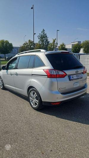 Grey Ford Grand C-MAX 2017 in Kaunas, with an engine capacity of 1.50 L and mileage of 180 thousand km for 5350 €, photo 6 on AUTOMOTO.COM.LV