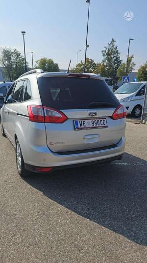 Grey Ford Grand C-MAX 2017 in Kaunas, with an engine capacity of 1.50 L and mileage of 180 thousand km for 5350 €, photo 8 on AUTOMOTO.COM.LV