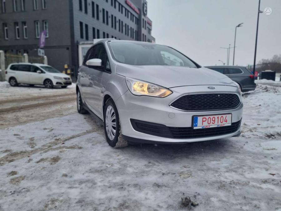 Pelēks Ford Grand C-MAX 2018 Kauņa, ar dzinēja tilpumu 1.50 L un nobraukumu 165 tūkst. km par 6500 €, foto 1 vietnē AUTOMOTO.COM.LV