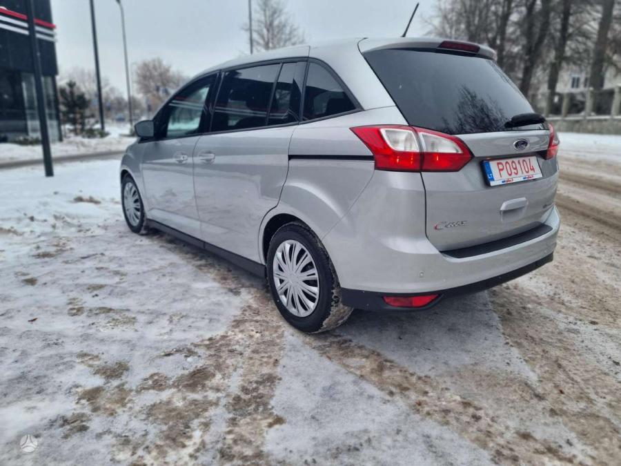 Pelēks Ford Grand C-MAX 2018 Kauņa, ar dzinēja tilpumu 1.50 L un nobraukumu 165 tūkst. km par 6500 €, foto 5 vietnē AUTOMOTO.COM.LV