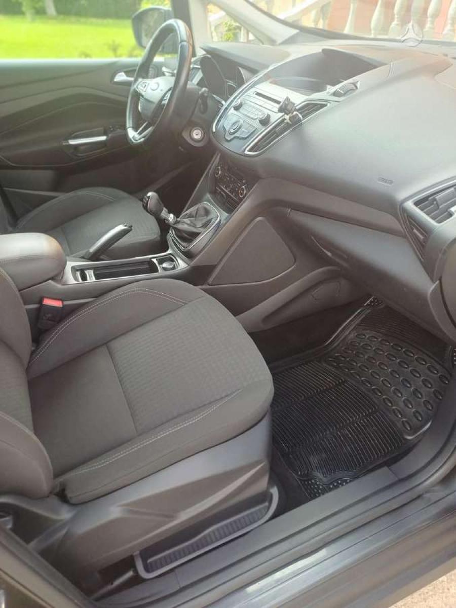 Grey Ford Grand C-MAX 2018 in Kaunas, with an engine capacity of 1.50 L and mileage of 193 thousand km for 5300 €, photo 7 on AUTOMOTO.COM.LV